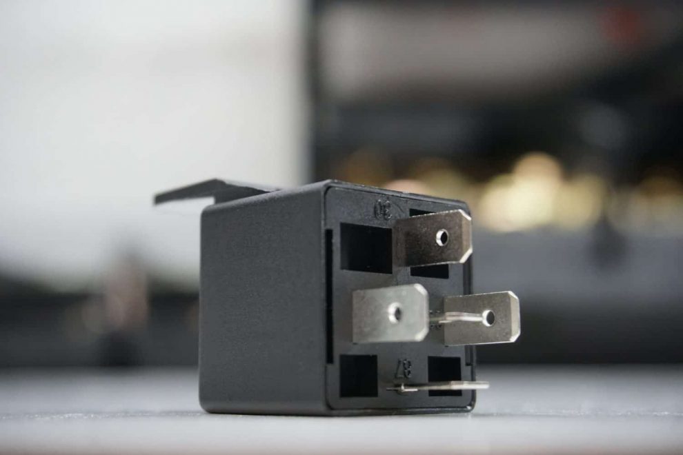 Universal 30 AMP 12-Volt Relay - Agile Off Road