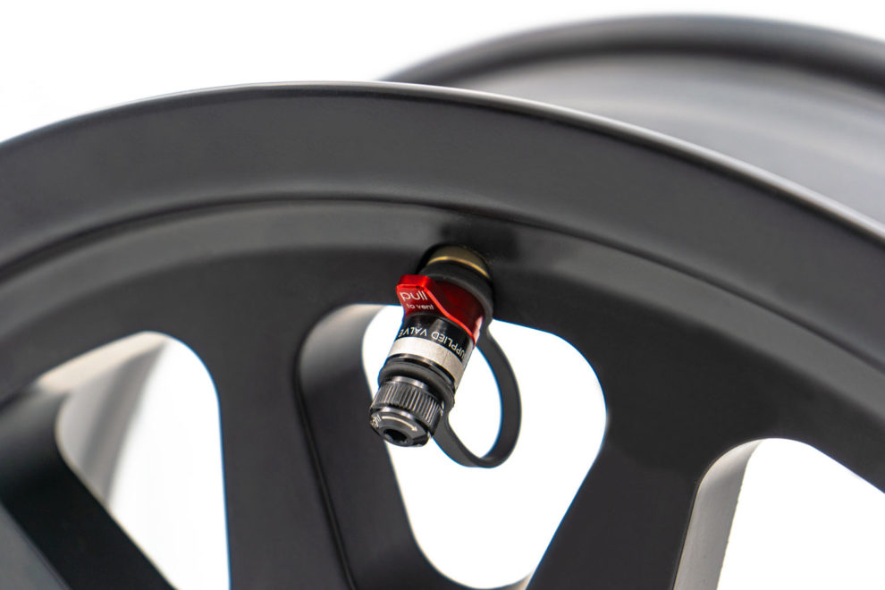 Apex RPV Fast Deflating Valve Stem - Agile Off Road